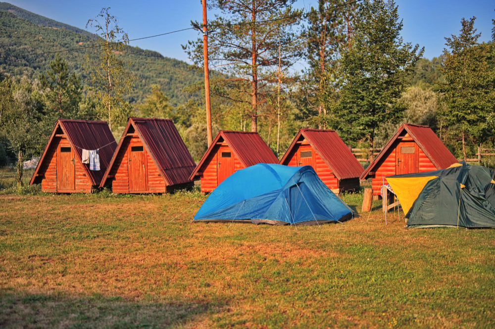 Cele mai bune locuri pentru camping din România - CLASiA